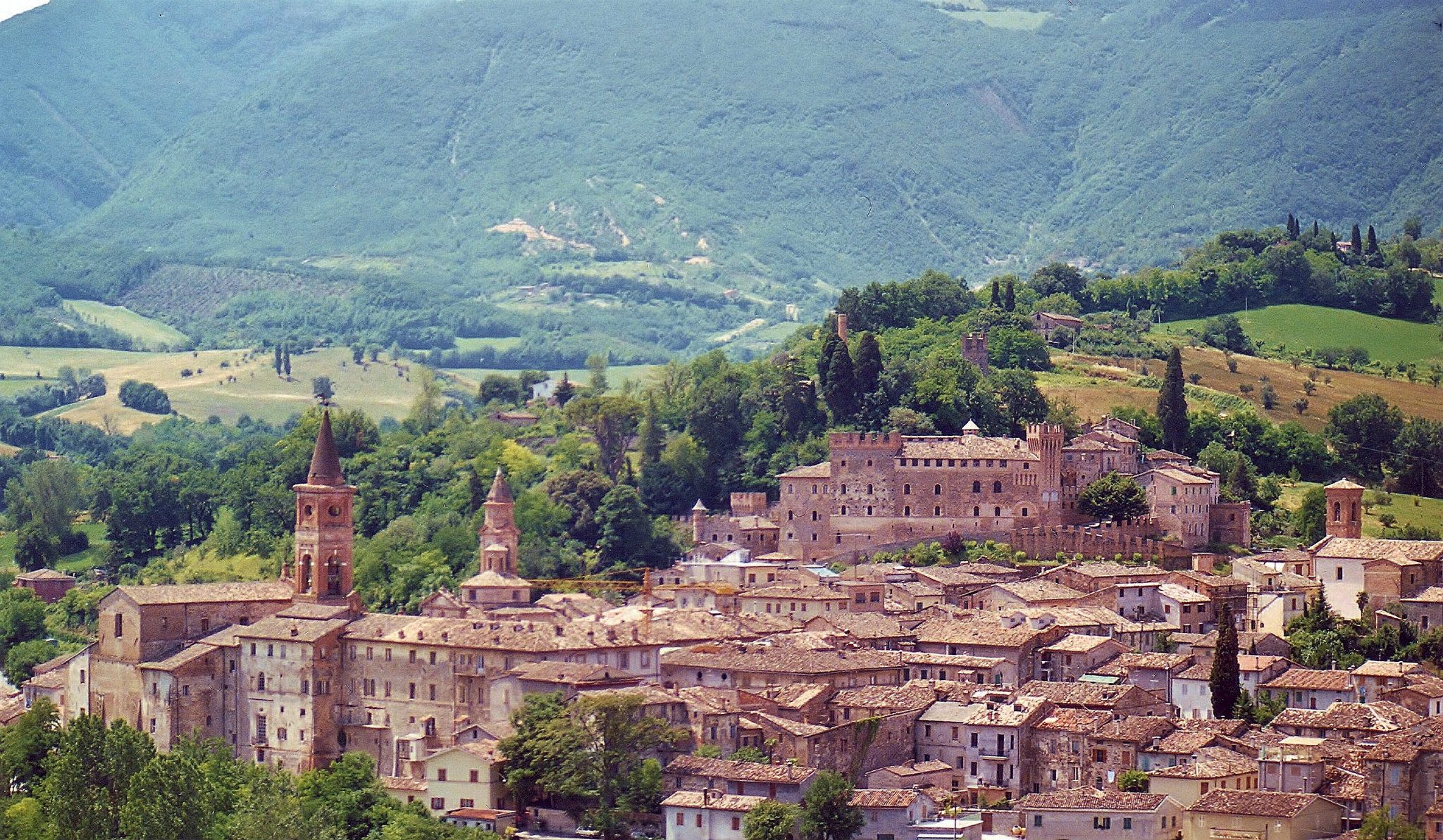 "Cosa vedere e fare a Caldarola e dintorni" Eno Santecchia ha sfidato ...